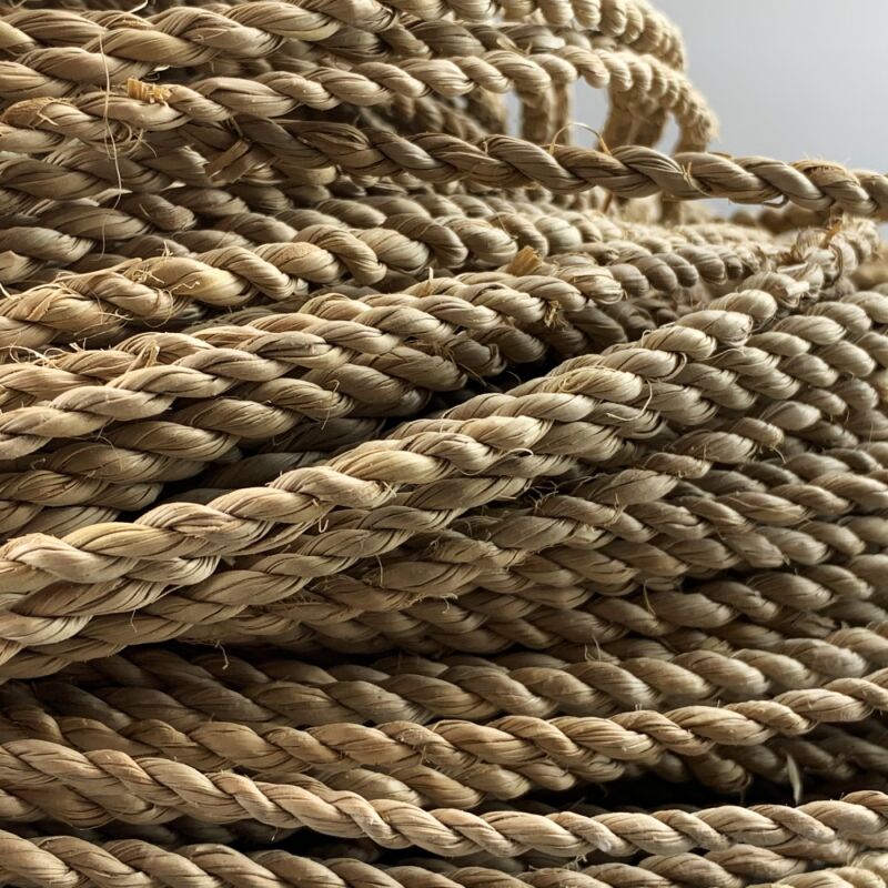 Agel Finely Plaited Rope Hank x 120 m (1 kg weight)