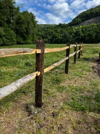 Cleft Split Chestnut Post & Rail Fencing, with 2 or 3 mortice posts ...