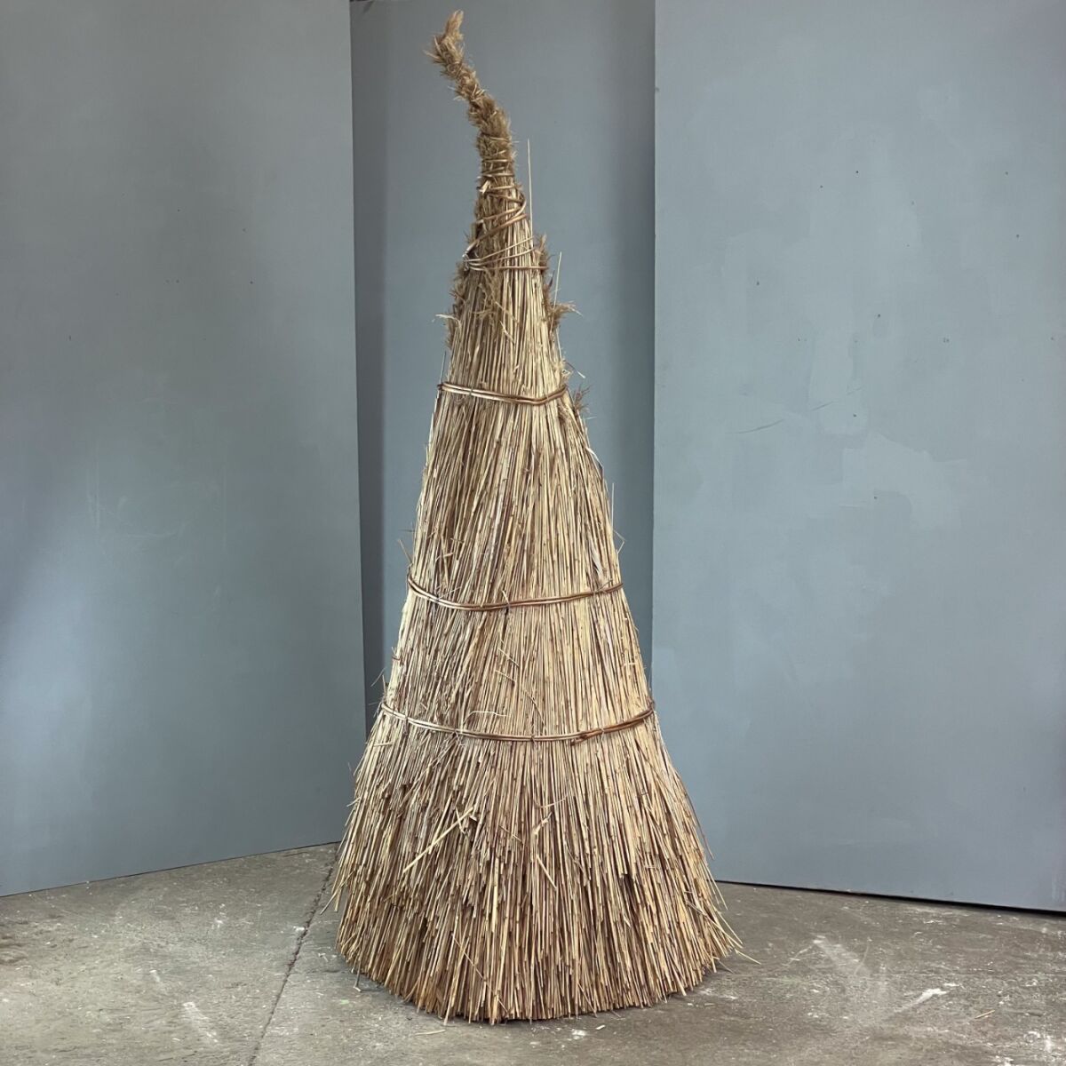 Conical Thatch Witches Hat - RENTAL ONLY - Brandon Thatchers