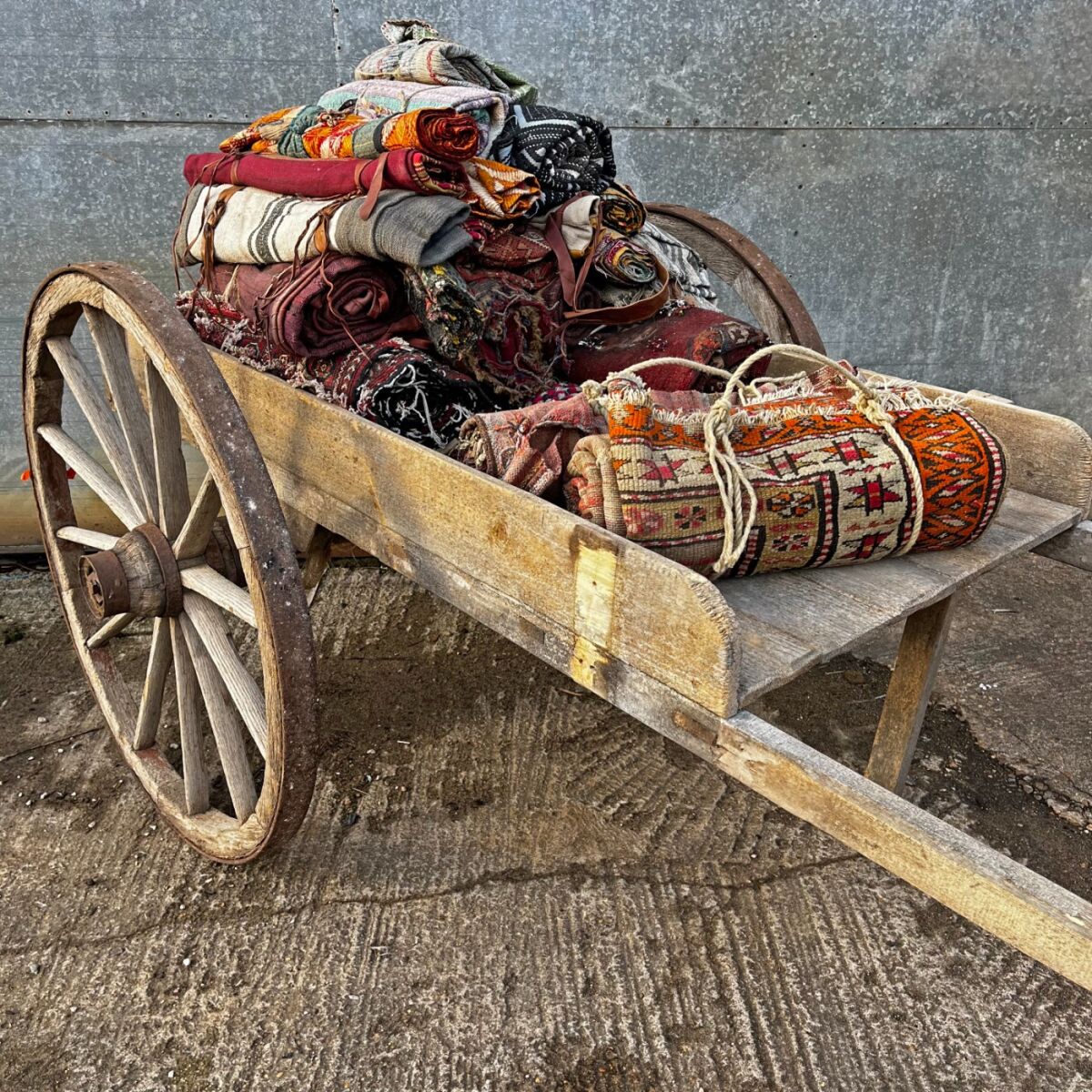 Cloth Bundles and Rolls - RENTAL ONLY - Brandon Thatchers