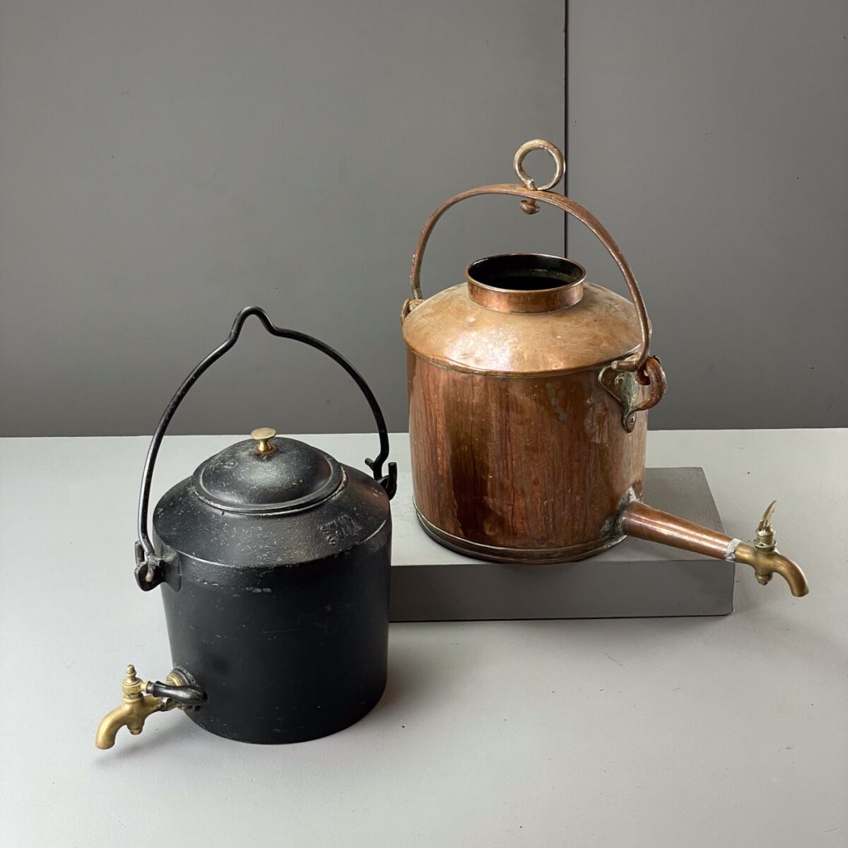 Hanging Water Urns (2 available) - RENTAL ONLY - Brandon Thatchers