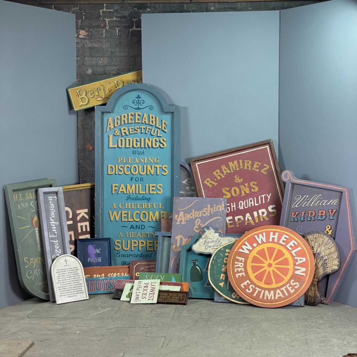 Sign-Writers Signs - RENTAL ONLY - Brandon Thatchers