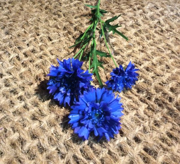 Cornflower blue artificial bloom, 65 cm long