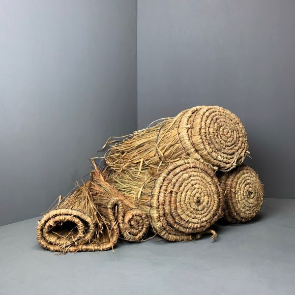 Thatch Roll / Fringe. Grass thatch- Classic Tiki bar