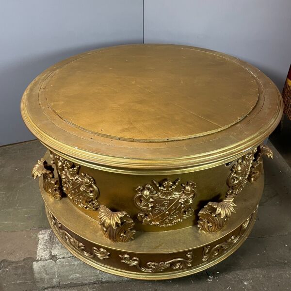 Royal Podium - RENTAL ONLY - Brandon Thatchers