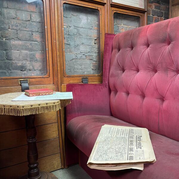 Steam Train Compartment Interior Elements (20 Seats/ 11 Doors available ...