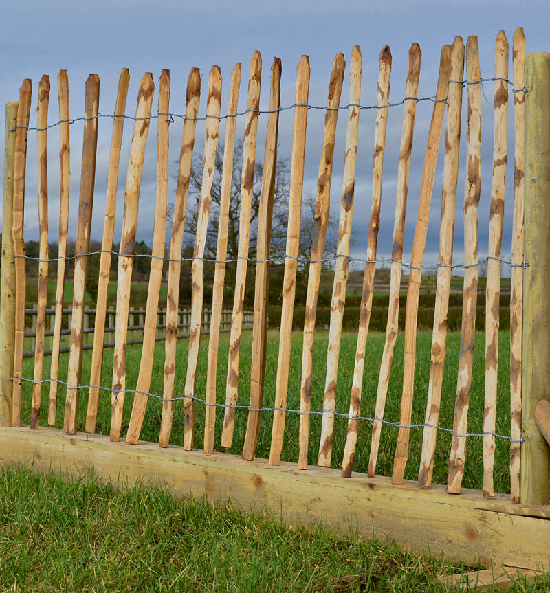 Chestnut Paling Fence Roll approx. 5 m wide by 1.2 m
