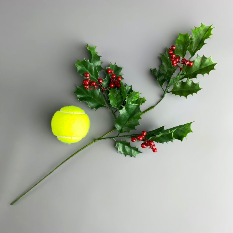 Holly sprig, 92 cm of artificial berries & Leaves, poseable stem