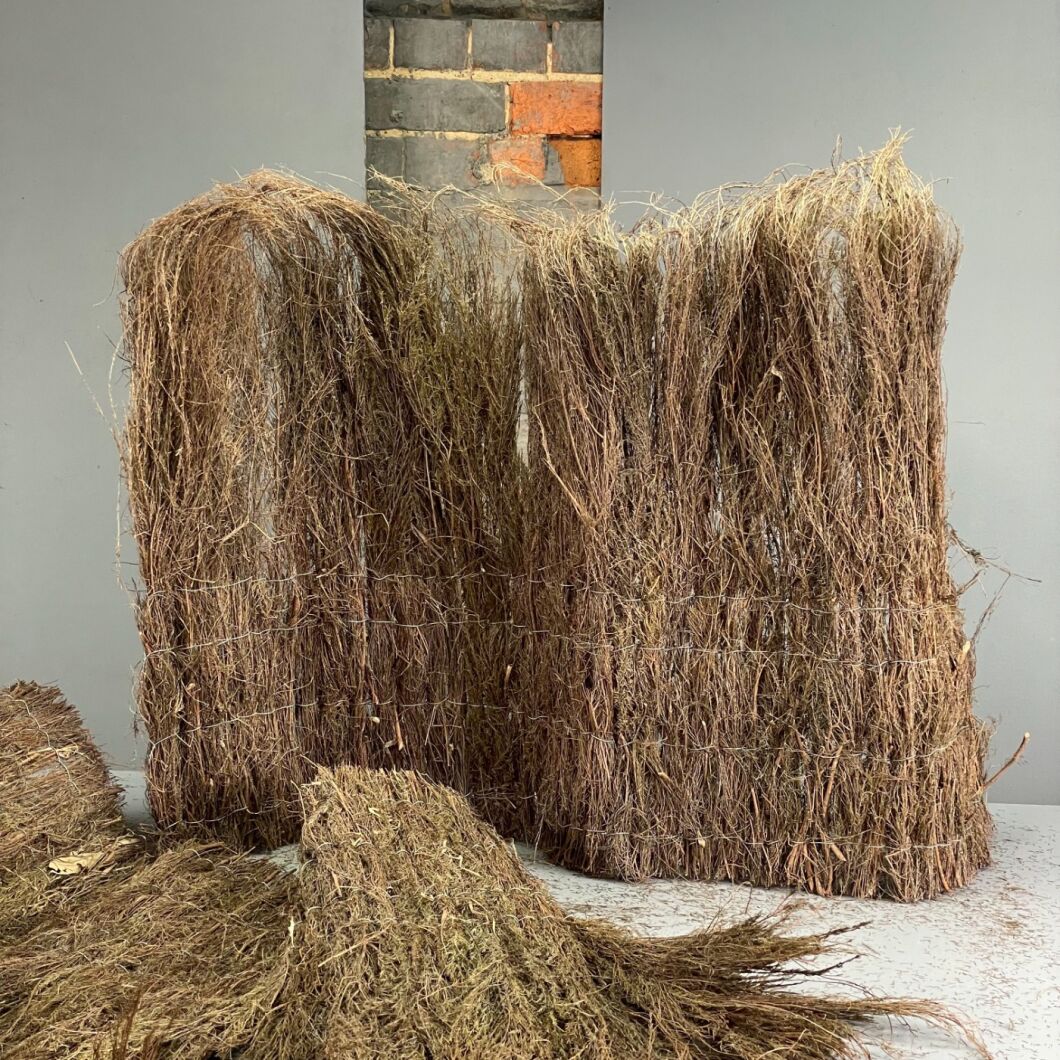 Heather Tile, natural, dried material - Brandon Thatchers
