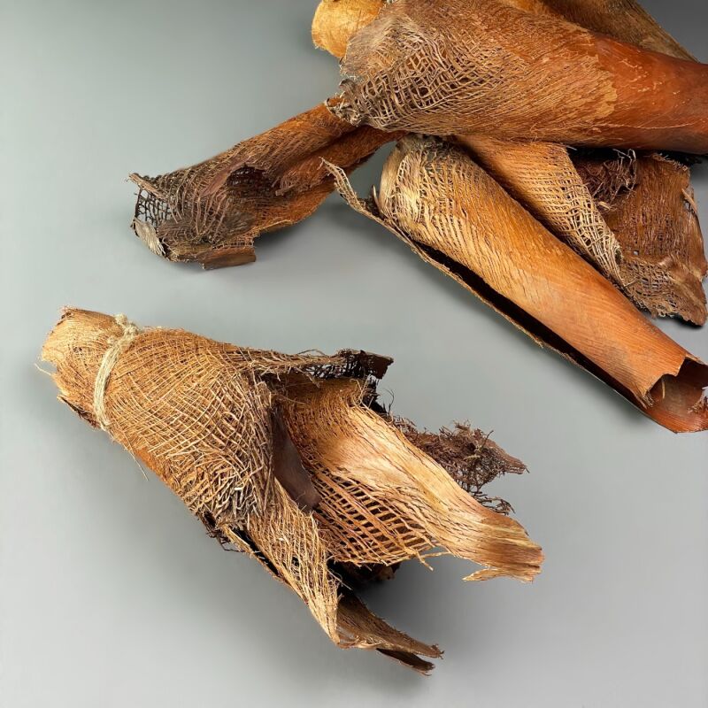 Palm Husk x 10 Rolled into a bundle approx. 40cm long